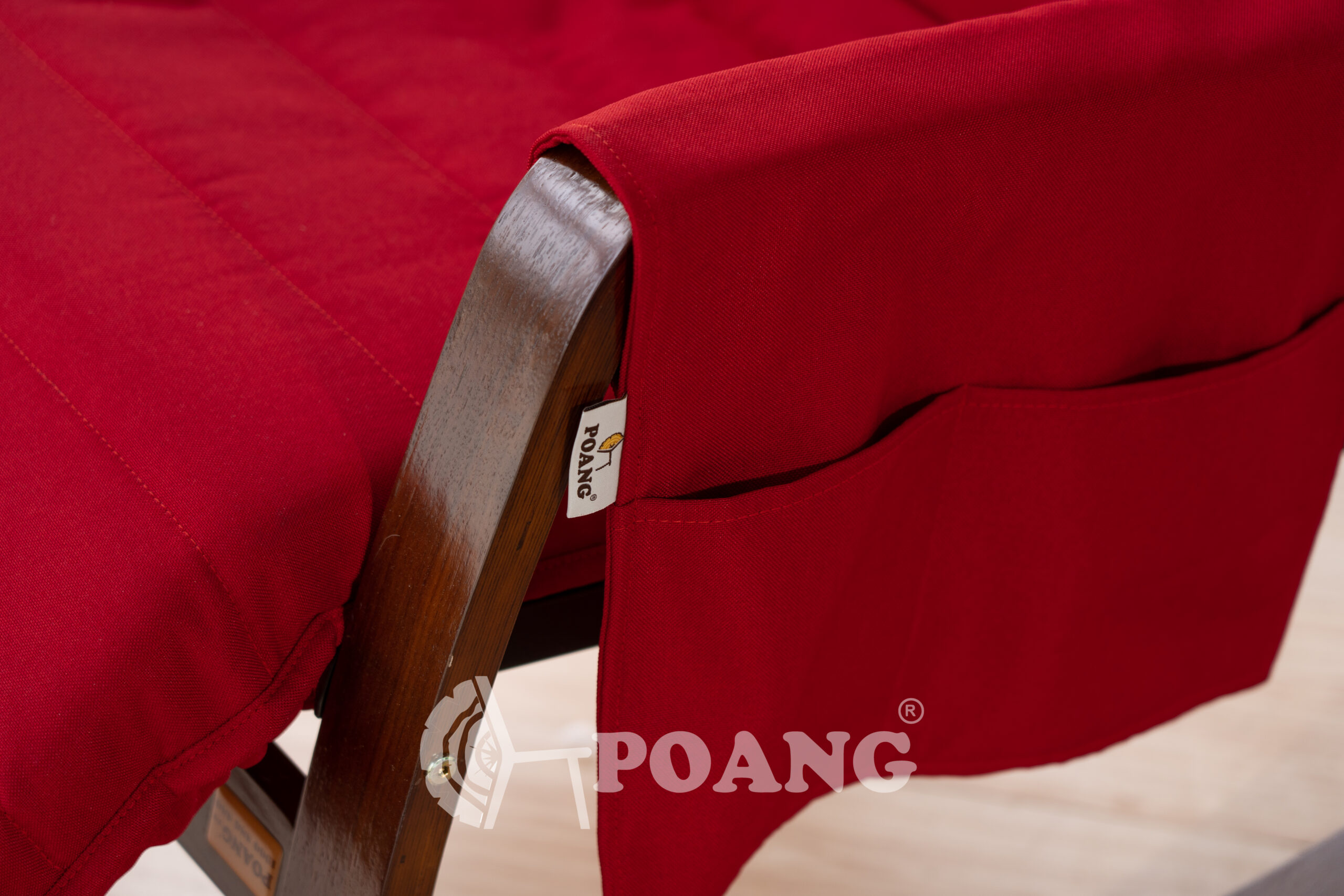 Ghế thư giãn | POANG ROCKING CHAIR | plywood óc chó | đỏ | R67xS162xC86 ...